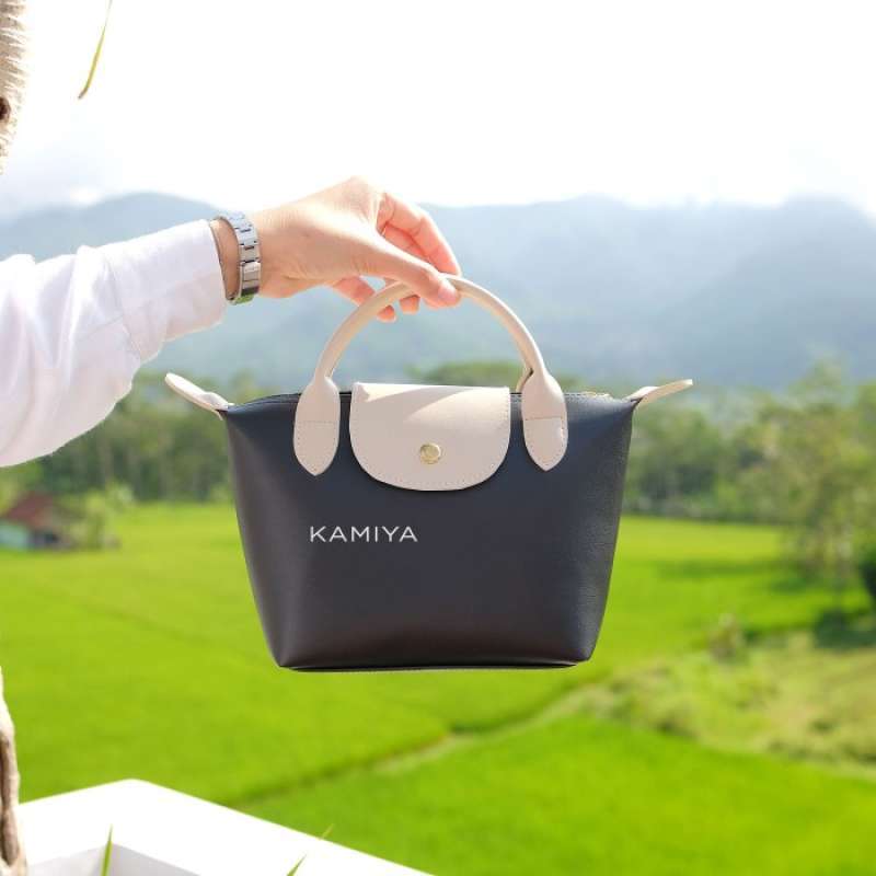 Promo Namikita Emira Medium Bag - Free Goodie Bag Tas Selempang Wanita ...