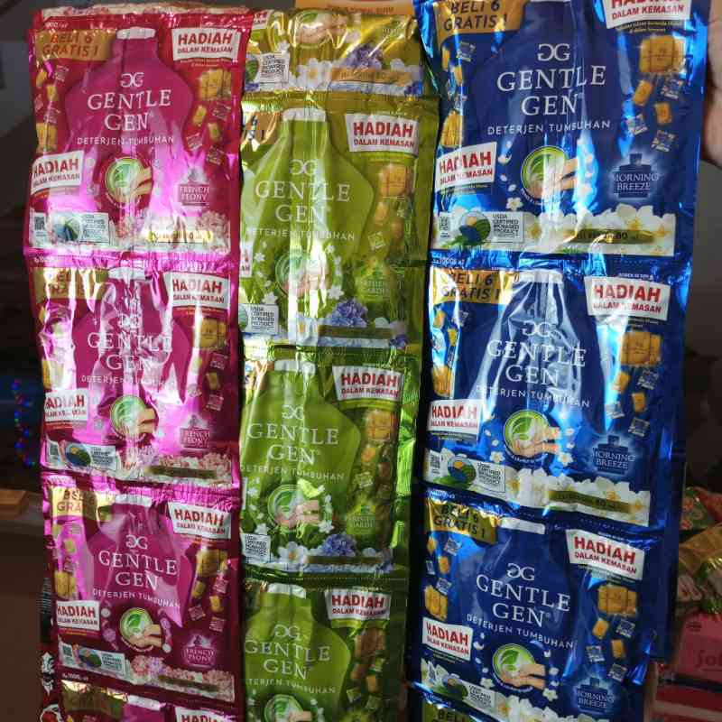 Jual (1 Renceng 14 Sachet) Gentle Gen Deterjen Tumbuhan Detergent Cair ...