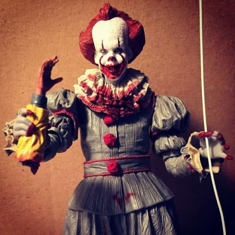 Promo NECA ULTIMATE PENNYWISE BLOODY VERSION IT 2017 I HEART DERRY ...