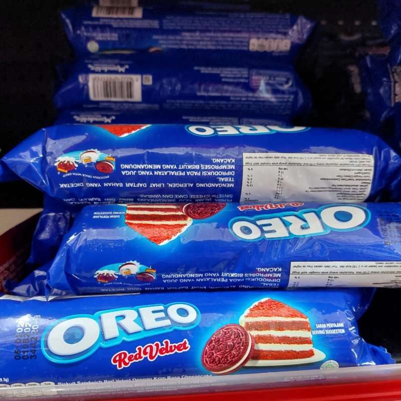 Jual Oreo Biskuit Sandwich Cokelat Krim Vanila Vanilla Red Velvet ...