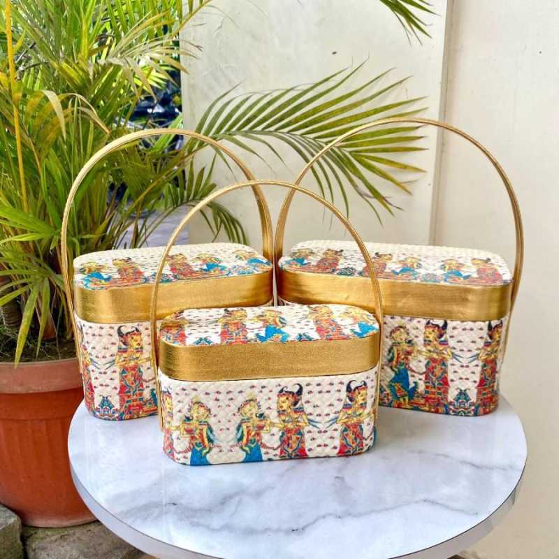 Jual Tas Kwangan Canang Pemuspan Pandan Motif Wayang Di Seller ...