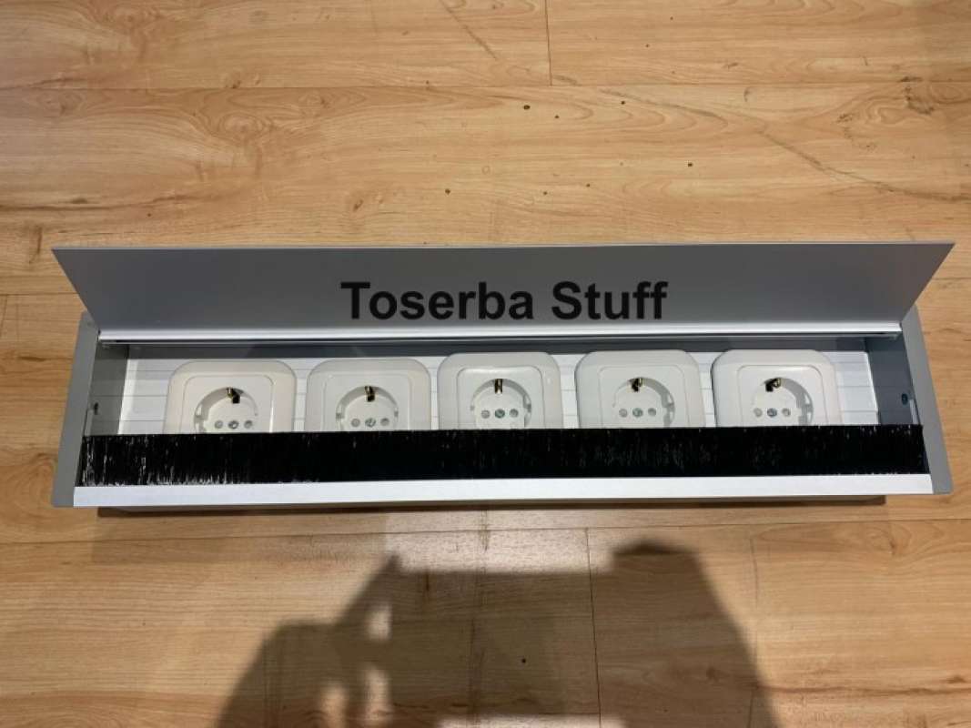 Promo Stop Kontak Meja Meeting Cable Box Silver Hairline Tiga Outlet ...