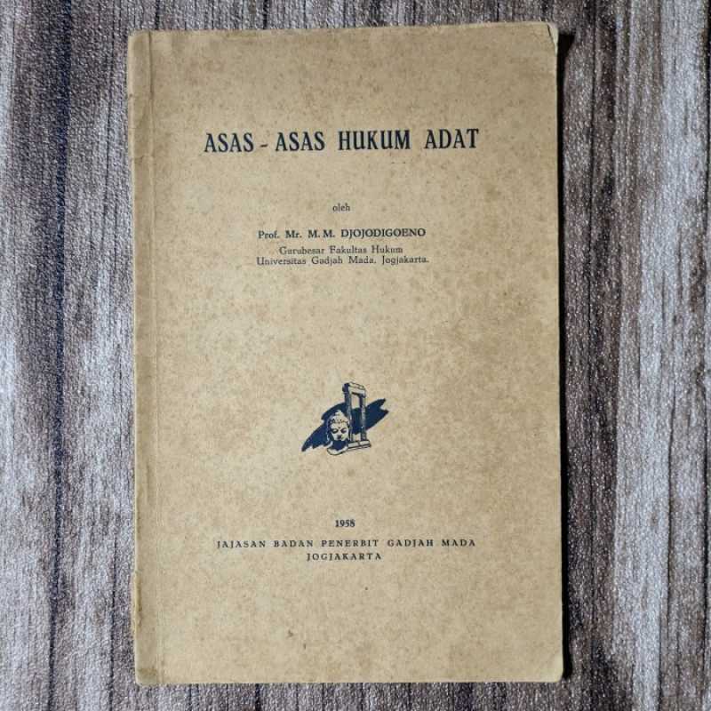 Jual Asas-asas Hukum Adat - Prof. Mr. M. M. Djojodigoeno Di Seller ...