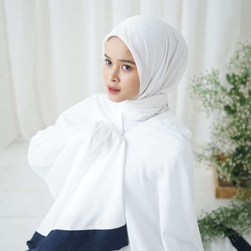 Jual Mukena Santri Gontor - Saudah Putih Navy / Mukena Polos Santriwati ...