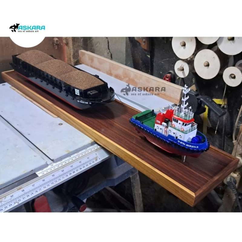 Jual Miniatur Kapal 1 Set Tugboat Dan Barge / Tongkang Di Seller Velvet ...