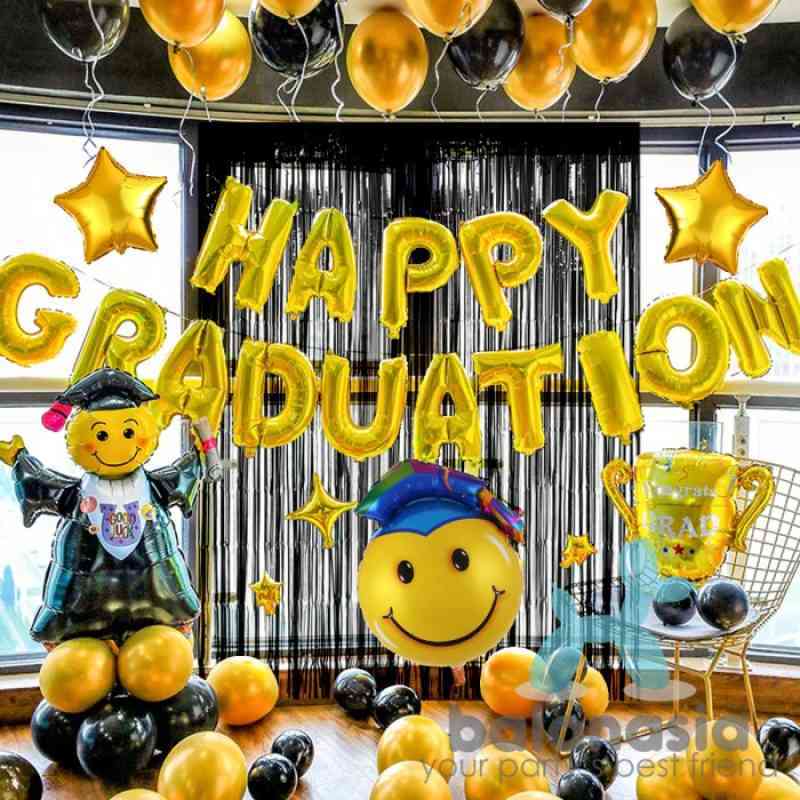 Jual Dekorasi Tema Wisuda Sekolah / Graduation Paperfan Lengkap Toga ...