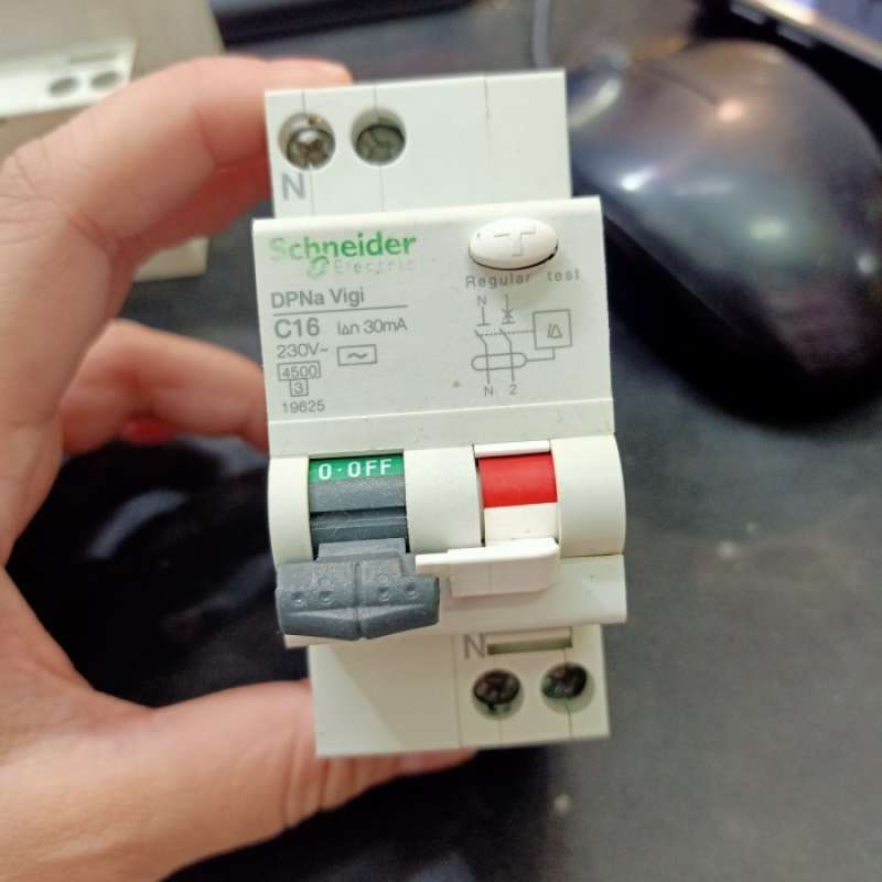 Jual Schneider Rcbo Idpn N Vigi 2p 16a 30ma Original Schneider Di ...