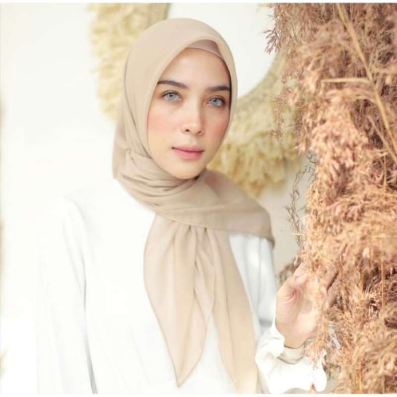 Promo Seri 2 Jilbab Paris Premium Amour Hijab Segi 4 Pilos Viral Tiktok ...
