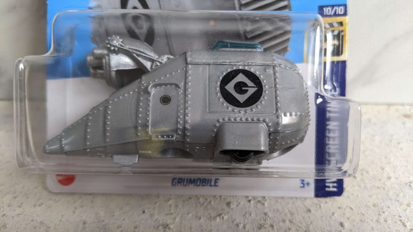 Jual Hot Wheels Mobil Gru Grumobile Gru's Car Despicable Me Minions Lot ...