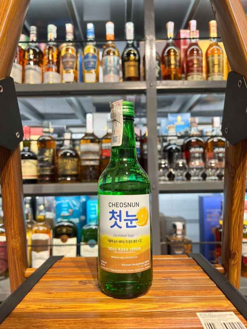 Jual Soju Cheosnun Soju Rasa Jeruk ( Orange ) 360 Ml Di Seller Sans ...
