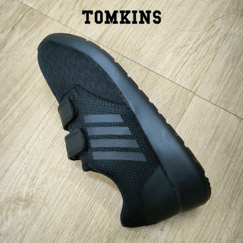 Jual Tomkins Kraven One - Hitam Sepatu Sekolah Anak Remaja Sneakers ...