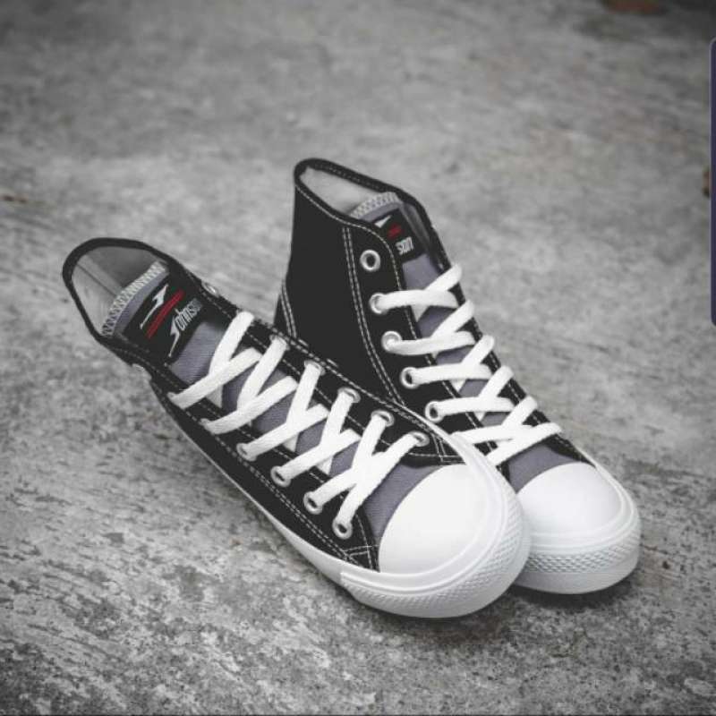 Jual Sepatu Sneakers - Johnson Basic Colour Highcut (hc) Black Grey ...