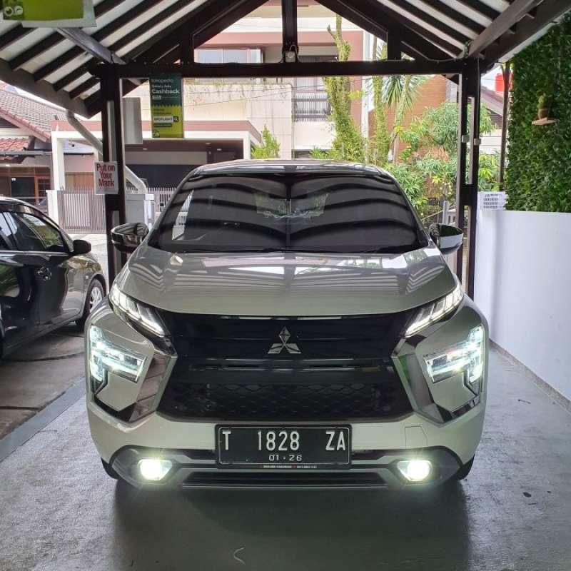 Jual Philips LED Mitsubishi Xpander Facelift Custom Order di Seller ...