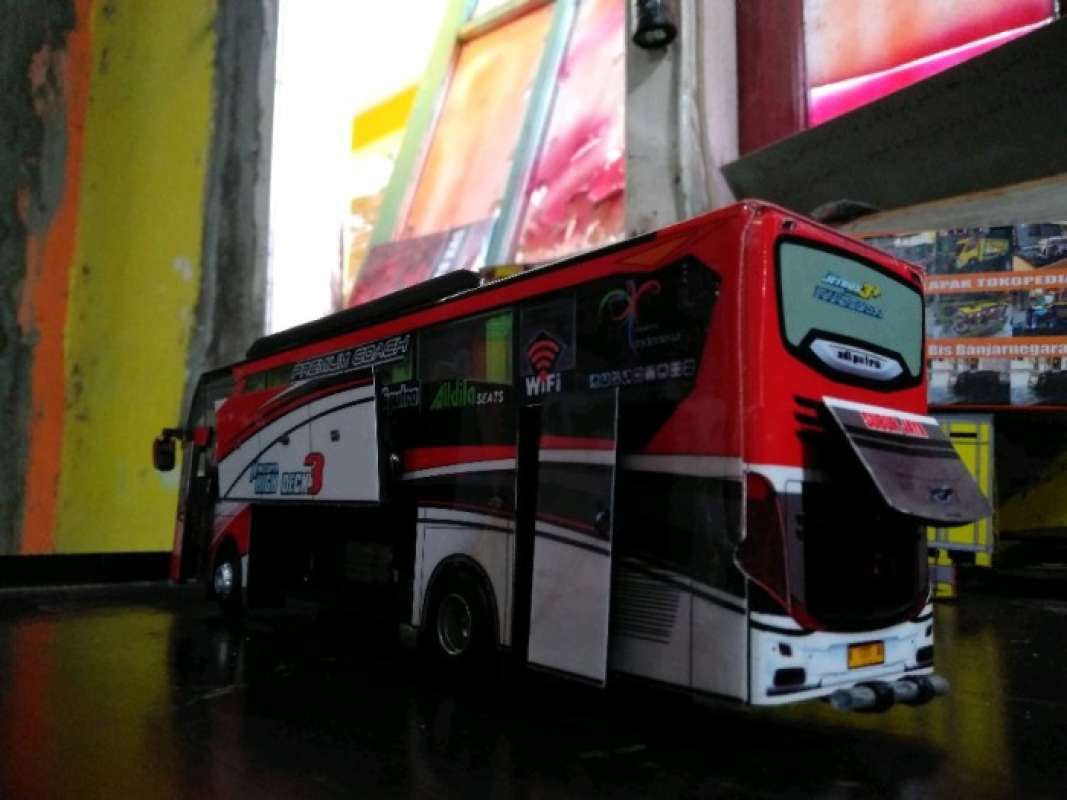 Jual Miniatur Bis Subur Jaya Jetbus 3 Plus Miniatur Bus Full Interior ...