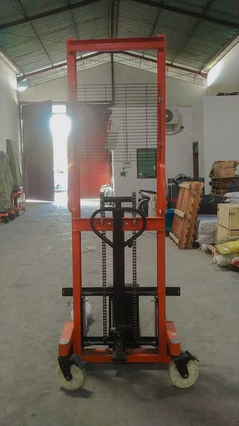 Promo Dutec Hand Stacker Hand Lift Hand Forklift Manual 2 Ton X 1.6 ...