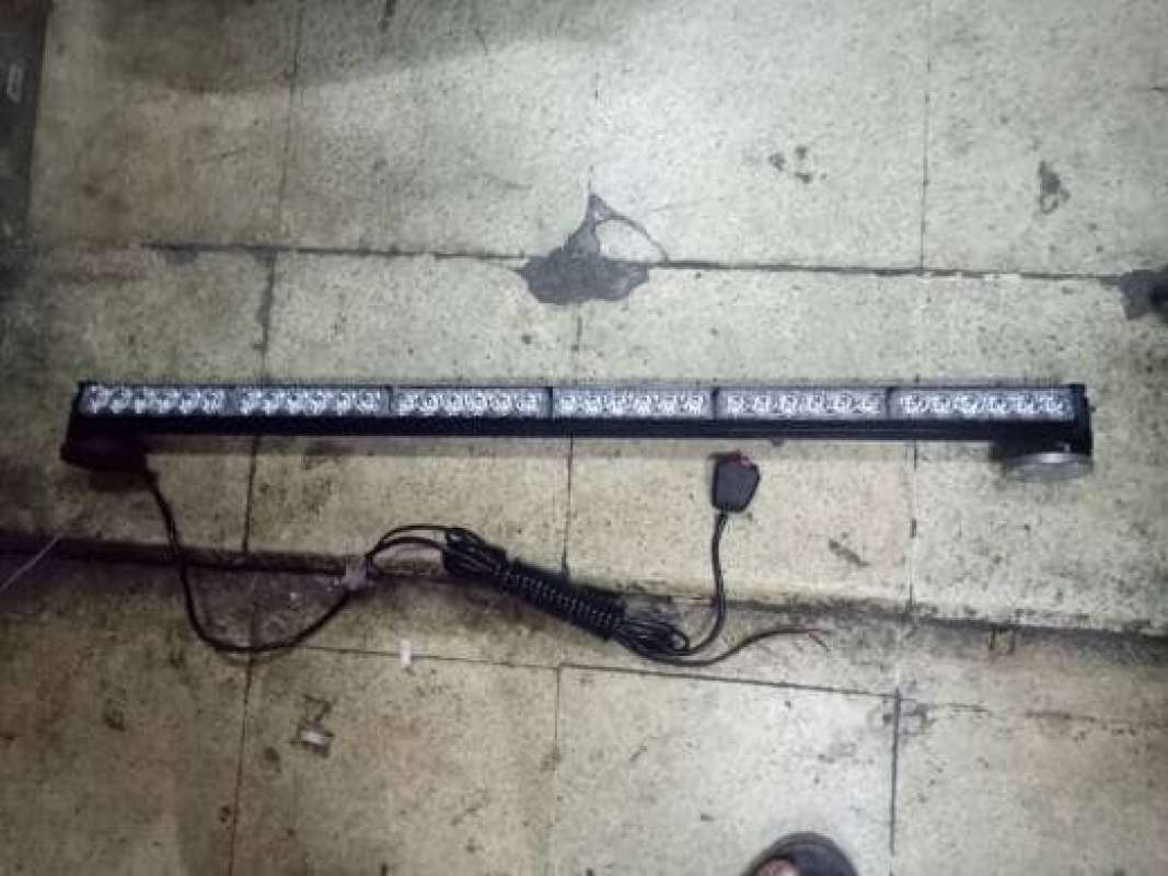 Promo Led Bar Atas Strobo Satu Sisi Kuning+mangnet Diskon 23% Di Seller ...