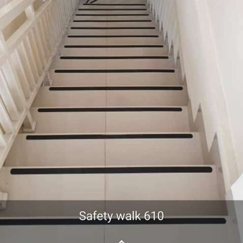 Promo 3m Safety Walk Tape Anti Slip Tangga 5cm X 18,1 Mtr Diskon 23% Di ...