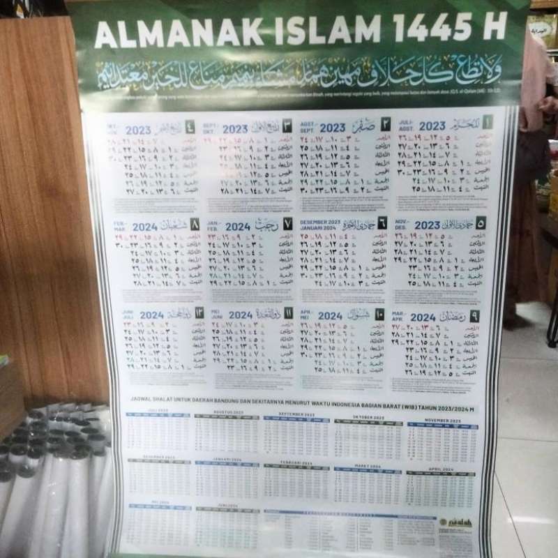 Jual Almanak Islam 1445 H Kalender Hijriyah Di Seller Bangbuku - Geger ...