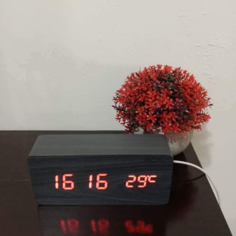 Promo New Jam Meja Kayu Digital Led Alarm Wood Clock Temperatur 02 ...