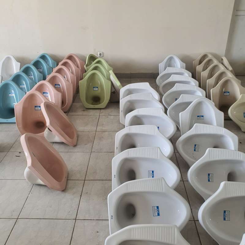 Jual Closet Jongkok INA - Berbagai Warna Putih Hijau Biru Pink Cream di ...