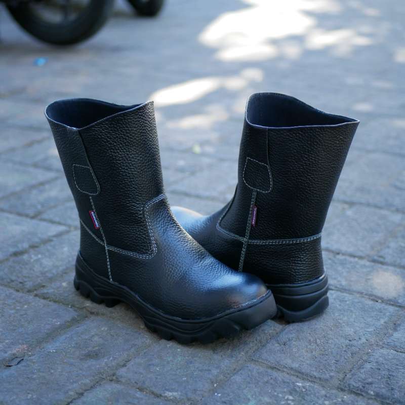 Promo CREWGER Edmundo sepatu safety boot full kulit asli ujung besi sol ...