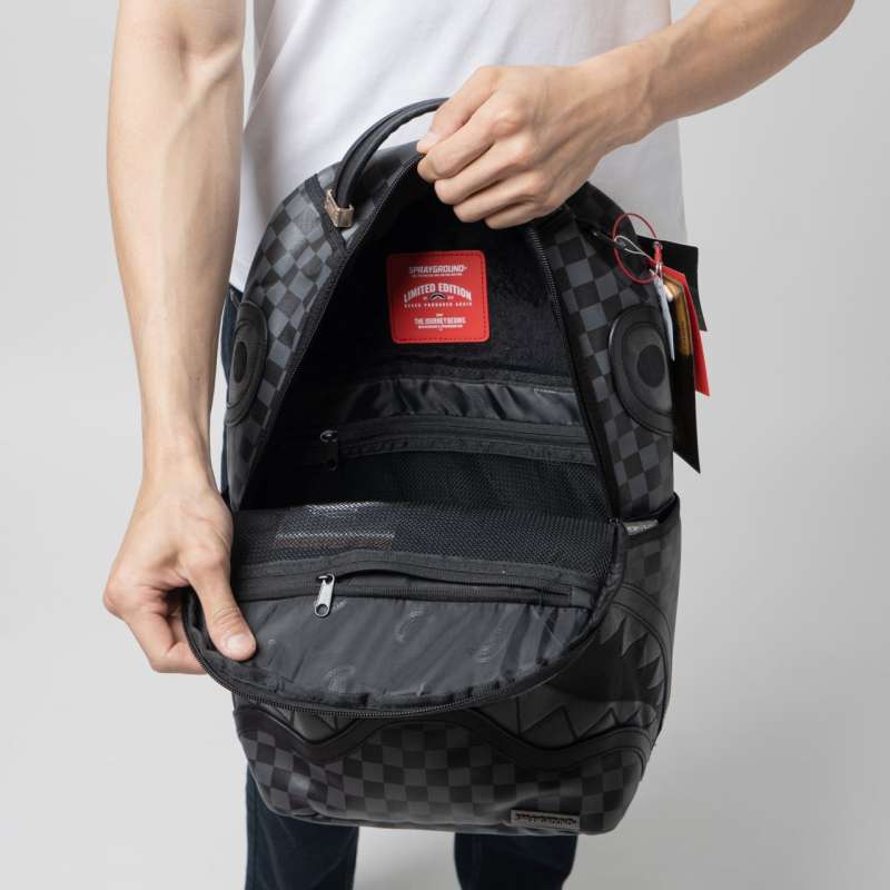Promo Sprayground Checkered Fiber Optic Shark The Light Show Backpack ...
