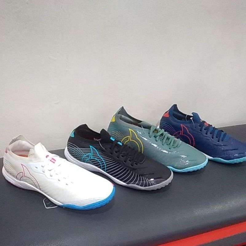 Jual ortuseight sepatu futsal catalyst liberte V2 In di Seller ...