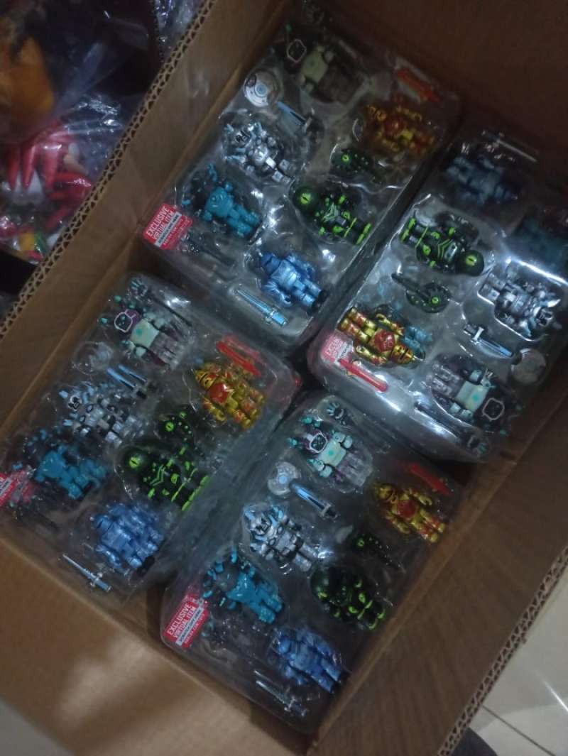 Promo Roblox Action Collection - CHAMPIONS of ROBLOX - Six Figure Pack ...