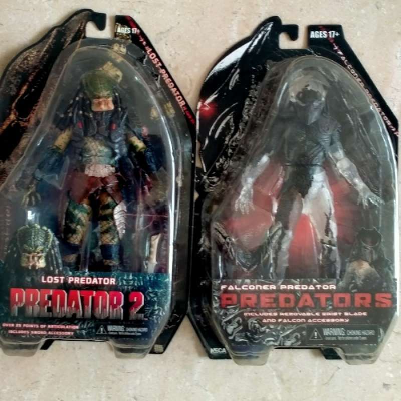 Promo Sale Isi 2 - Predators Lost + Falconer Cloak - New Ori - Neca ...