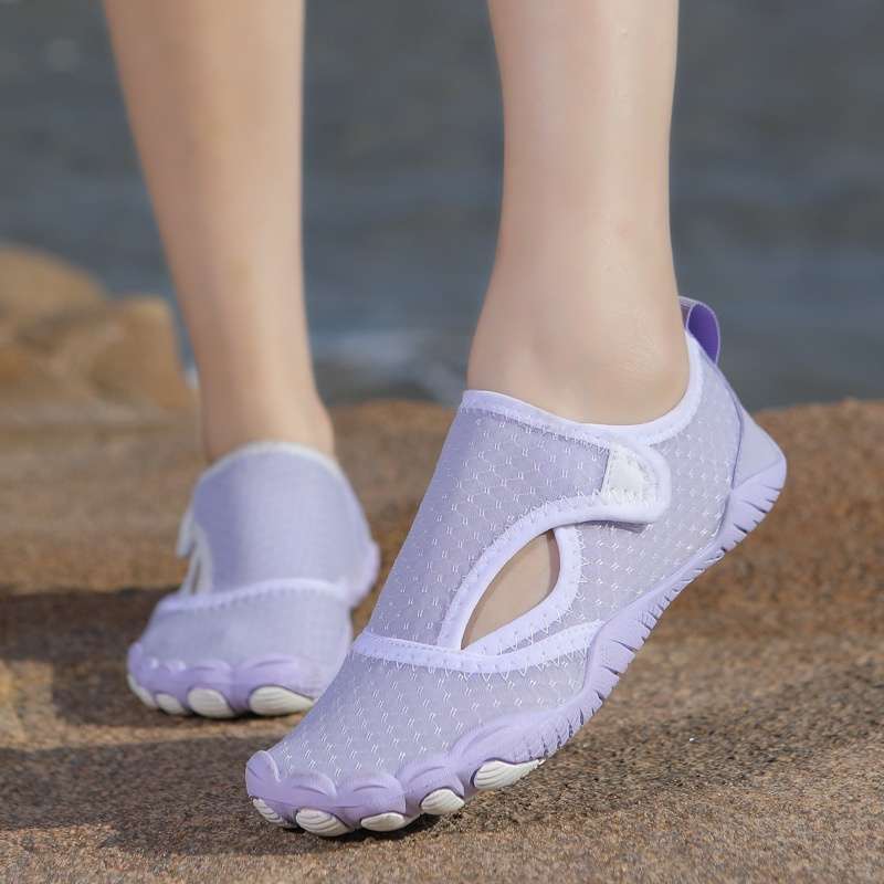 Promo Wolfs Baru Olahraga Outdoor Tracing Sepatu Kebugaran Mengarungi ...