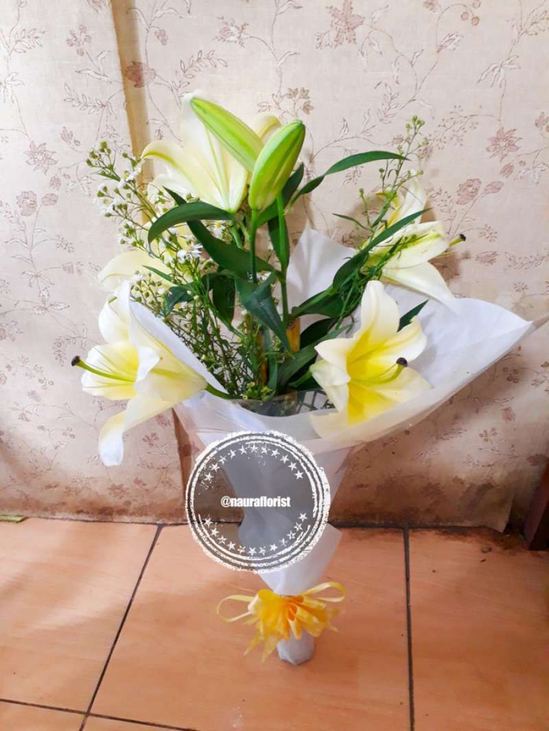 Promo Kado Bunga/bunga Wisuda /bunga Hari Ibu/hand Bouquet Diskon 23% ...