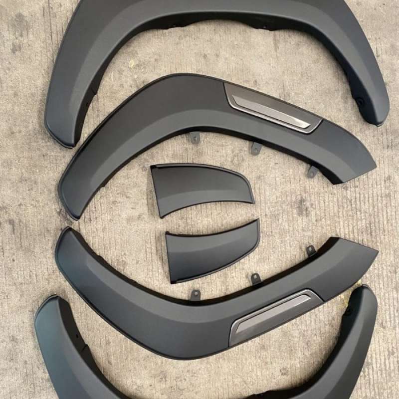 Jual Over Fender Hilux Rocco 2021/over Fender Toyota Hilux Rocco Import ...