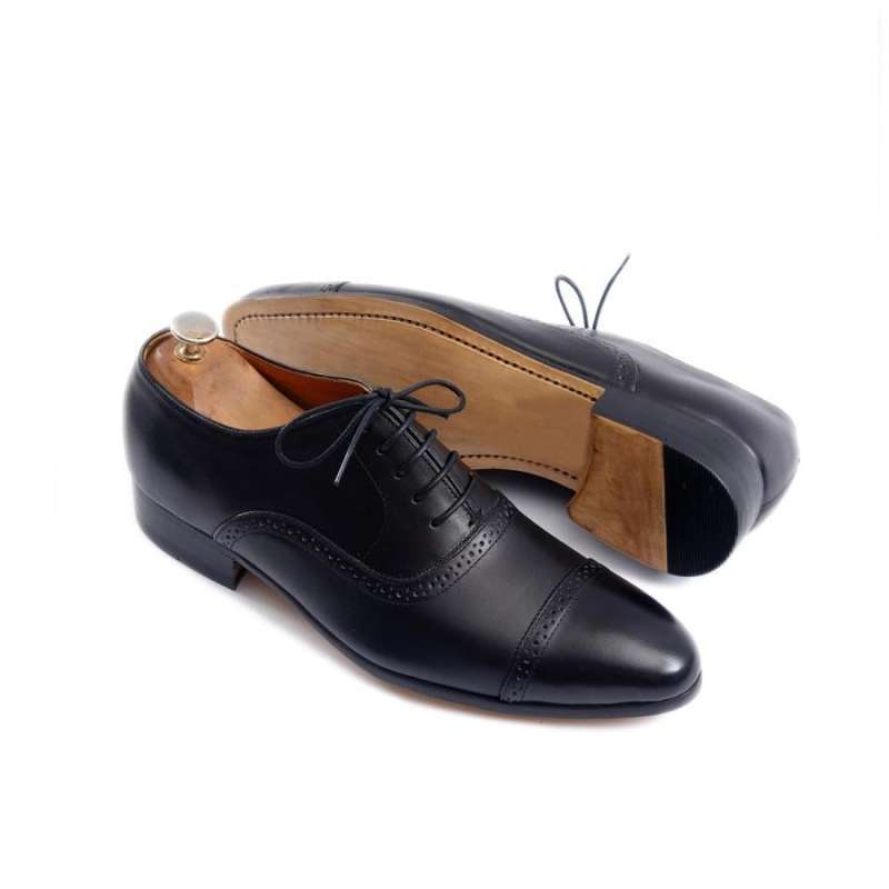 Jual Sepatu Kulit Pria Cap Toe Koku Footwear Ezra Classic Hitam Black ...