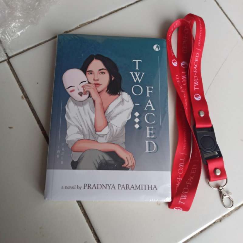 Promo Po Two Faced By Pradnya Paramitha Diskon 23% Di Seller Emerald ...