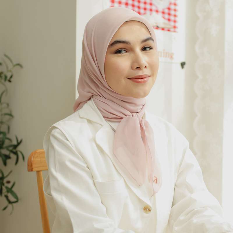 Promo Lozy Hijab - Paris Signature Lozy (hijab Paris Japan Exclusive ...