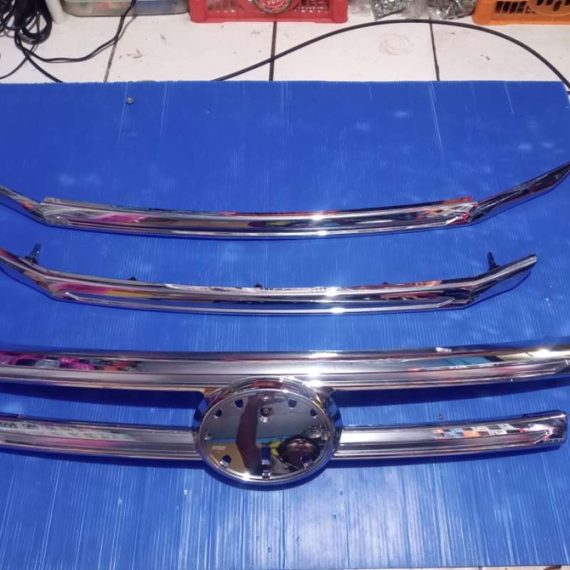 Promo Garnish Grille List Grill Radiator All New Rush Terios Full ...