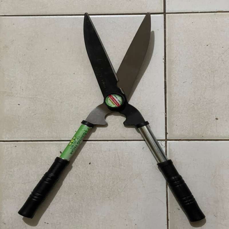 Jual Gunting Potong Rumput Gagang Besi Tebal Karet Tanaman Taman Dahan ...
