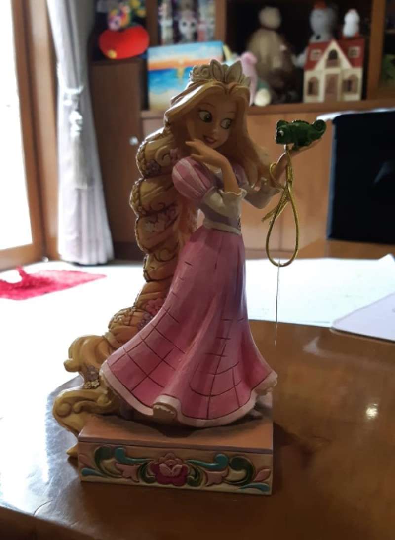 Promo Disney traditions rapunzel adn pascal figurine by jim shore ...