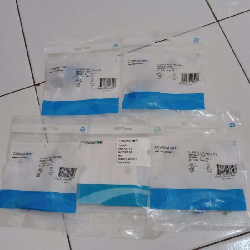 Promo Faceplate Data 4 Port Lengkap Modular RJ45 Cat 6 Commscope Diskon ...