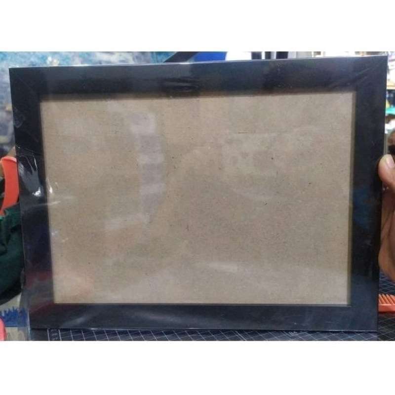 Jual Bingkai Sertifikat Ukuran F4 Atau 210x330 Mmwarna Hitam Atau Putih ...
