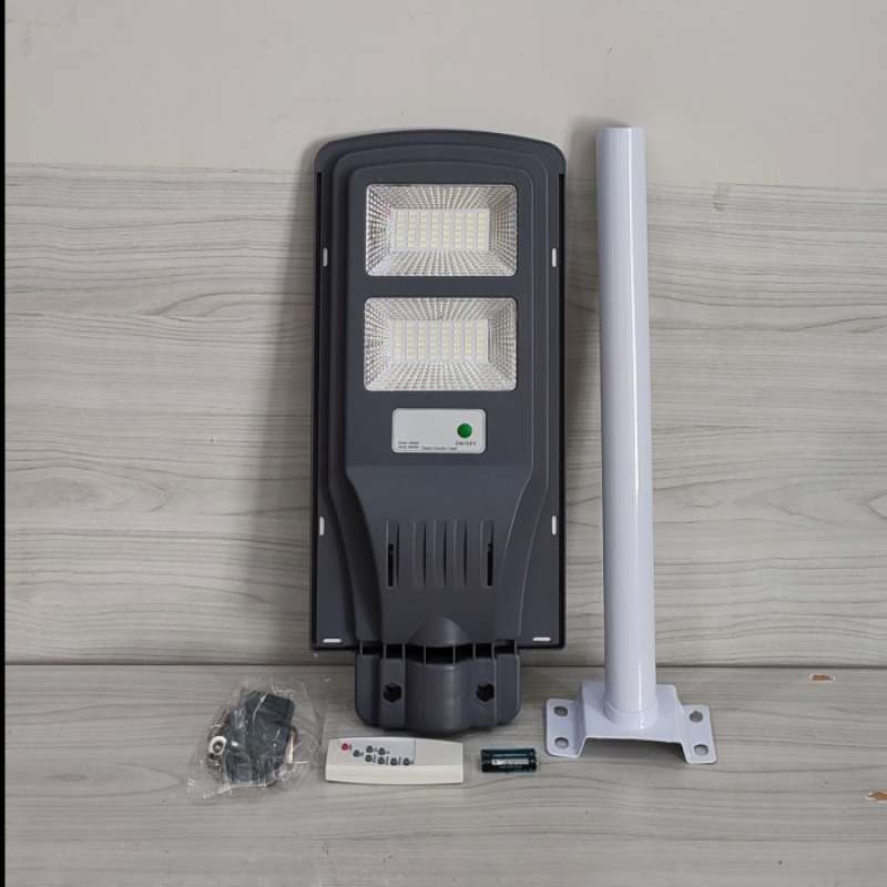 Promo Solar Street Light Lampu PJU 60W LED solar panel putih FC-60W ...