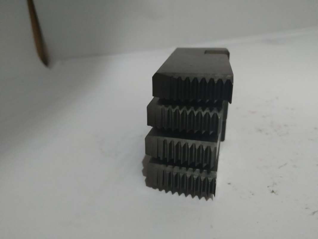 Promo Mata Senai Pipa 1 - 1 1/4 Inch Snai Snay Senay Pipe Threading ...