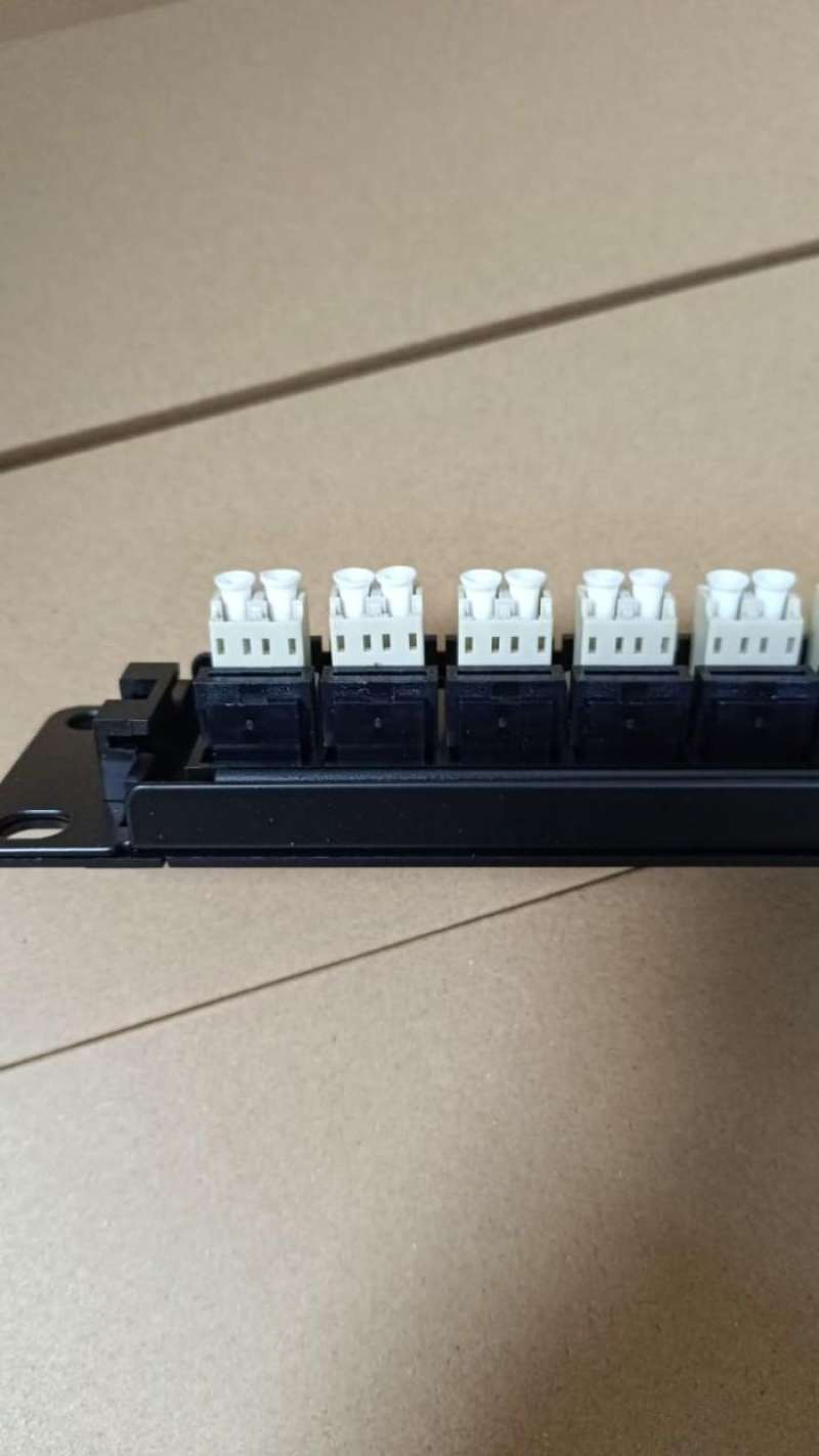 Jual Patch Panel Fiber Optik Commscope 24 Core 48 Core Lc 1 U Rack ...