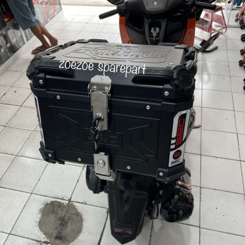 Promo Box Belakang Motor Sec Strike Force Universal 45 Liter Top Box ...