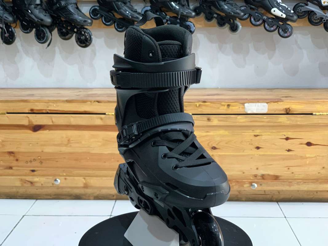 Jual Sepatu Roda Micro Tt/cosmo Id Black Di Seller Sepatu Roda Joins ...