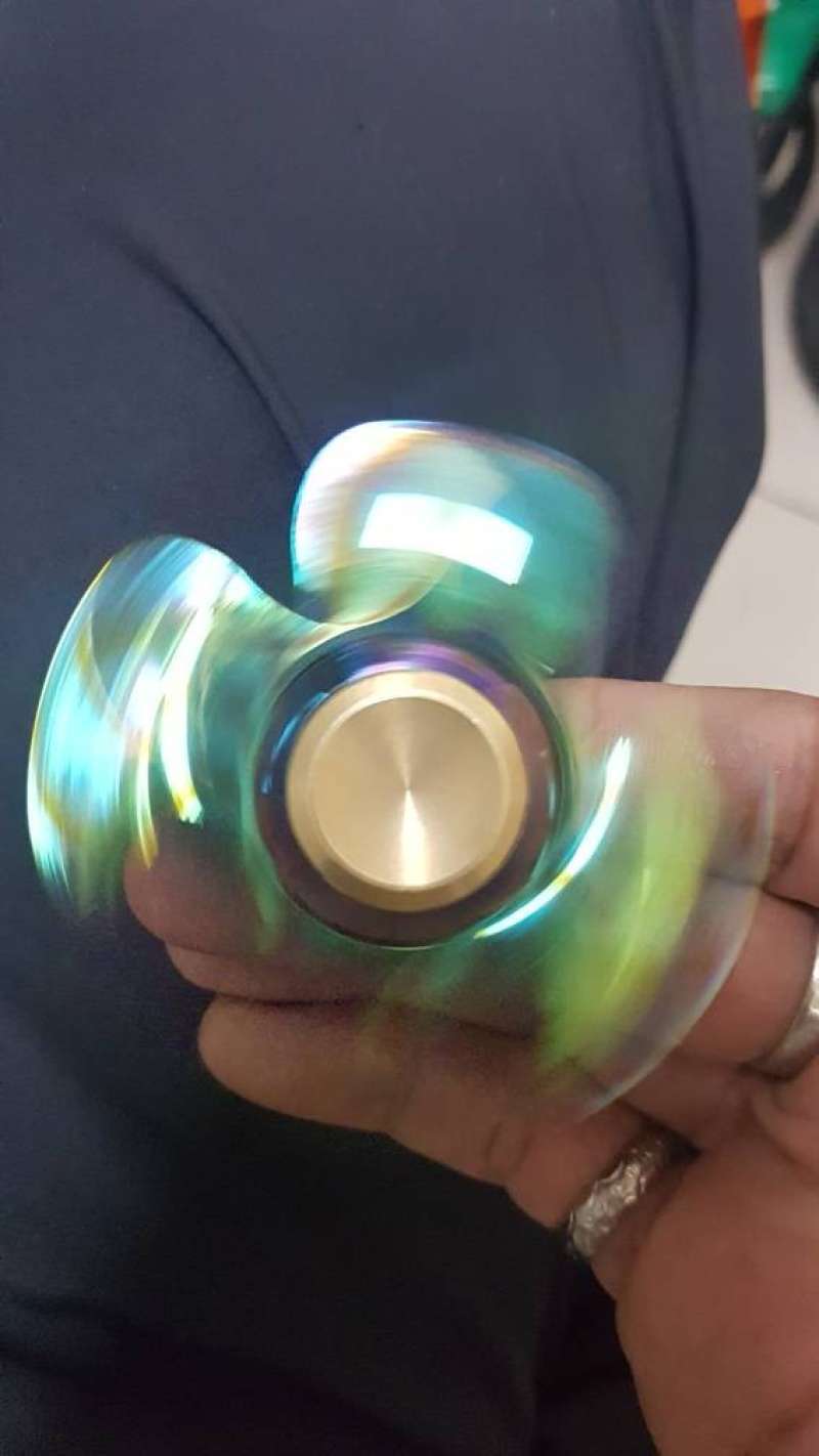 Promo Hand Fidget Spinner Rainbow Bahan Besi Diskon 50% Di Seller ...