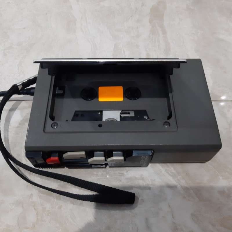Jual Sony Walkman Tcm-131 Casette Corder Hidup Adaptor Antik Murah Rare ...