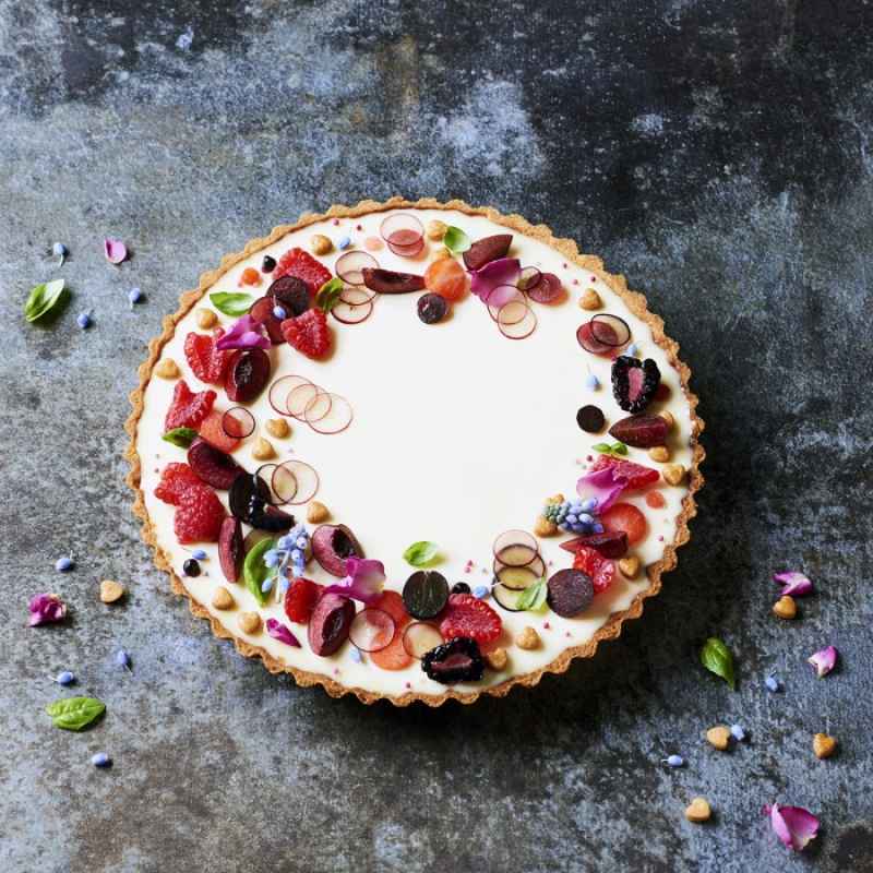 Jual The Pastry School Sweet And Savoury Pies, Tarts And Treats Baking ...