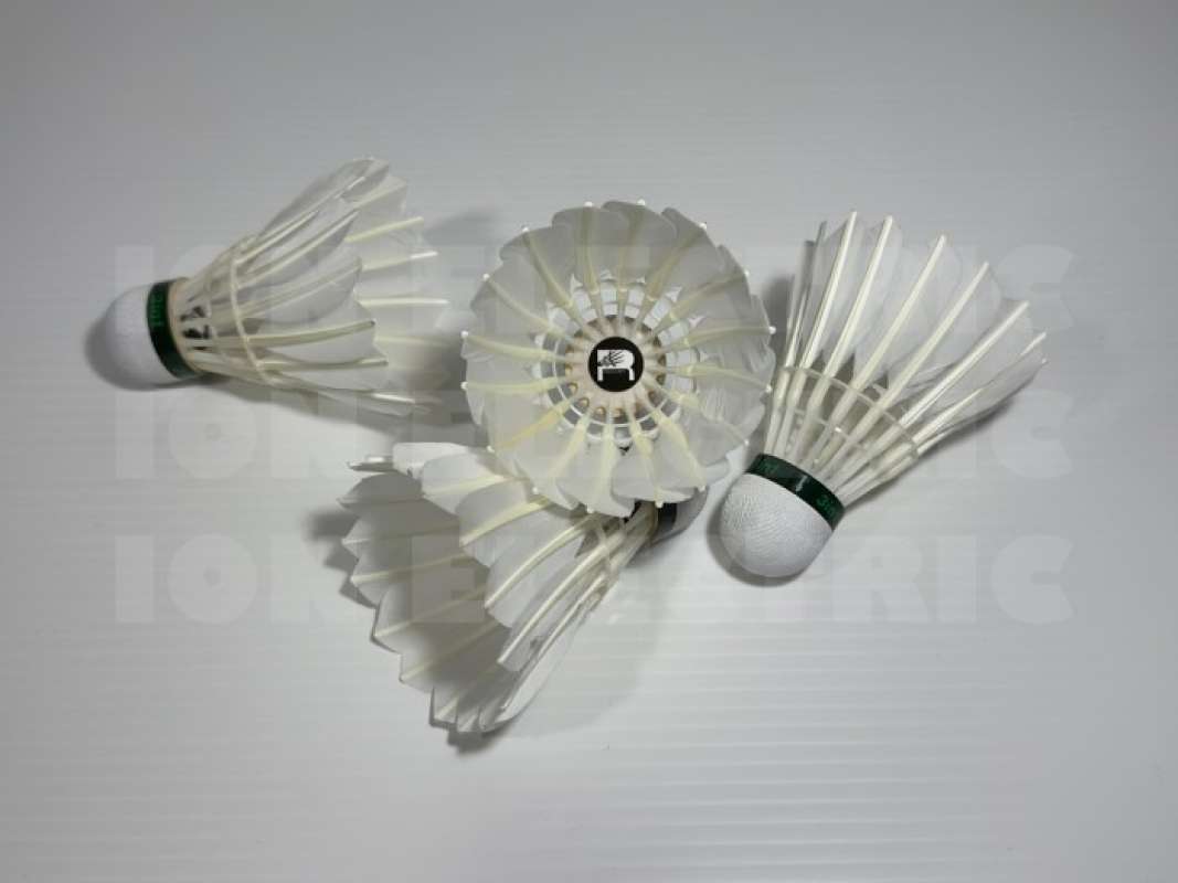 Jual Shuttlecock Bulu Kok Badminton Bulutangkis 3in1 Rocket Ultimate 1 ...