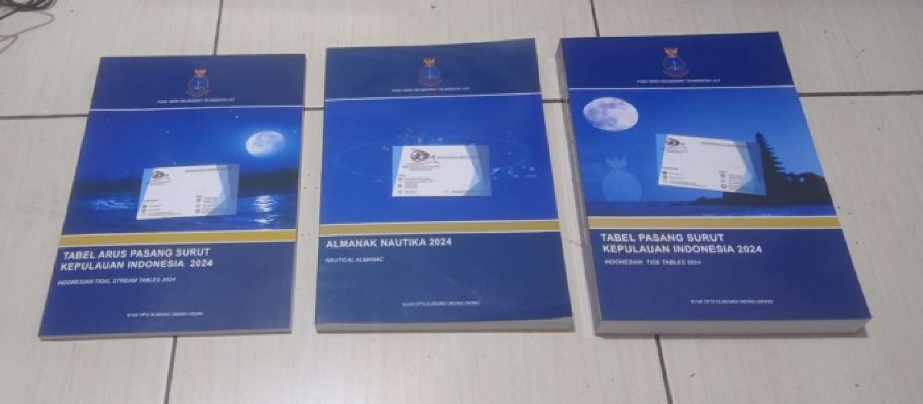 Jual Buku Pasut 2024, Almanak Nautika Daftar Arus Pasang Surut 2024 Di Seller Hachi - Cengkareng ...